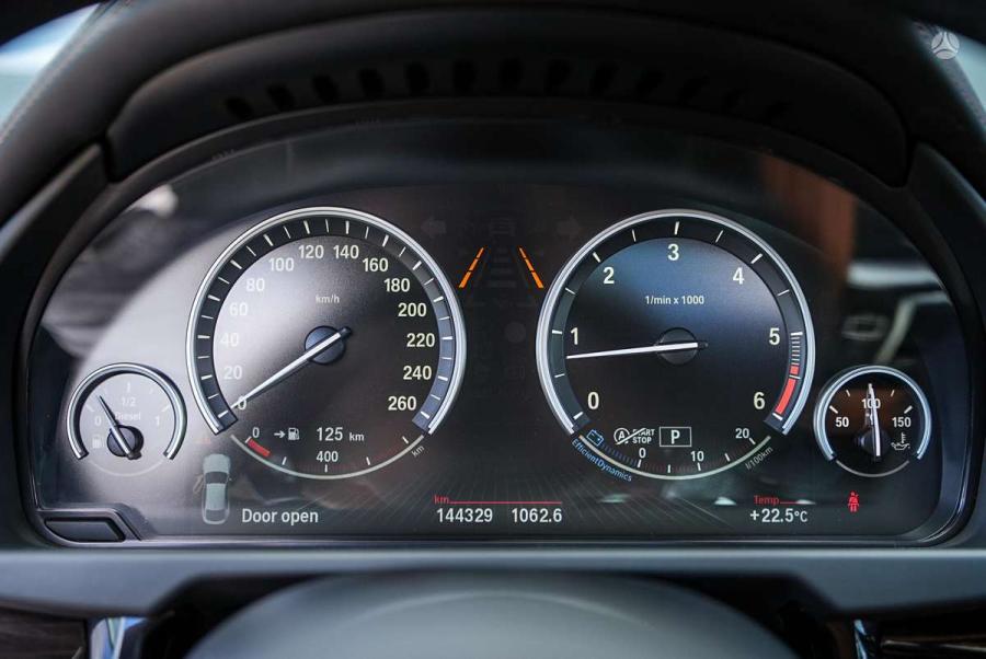 Brown BMW X6 2016 in Kaunas, with an engine capacity of 3.00 L and mileage of 144 thousand km for 27450 €, photo 26 on AUTOMOTO.COM.LV