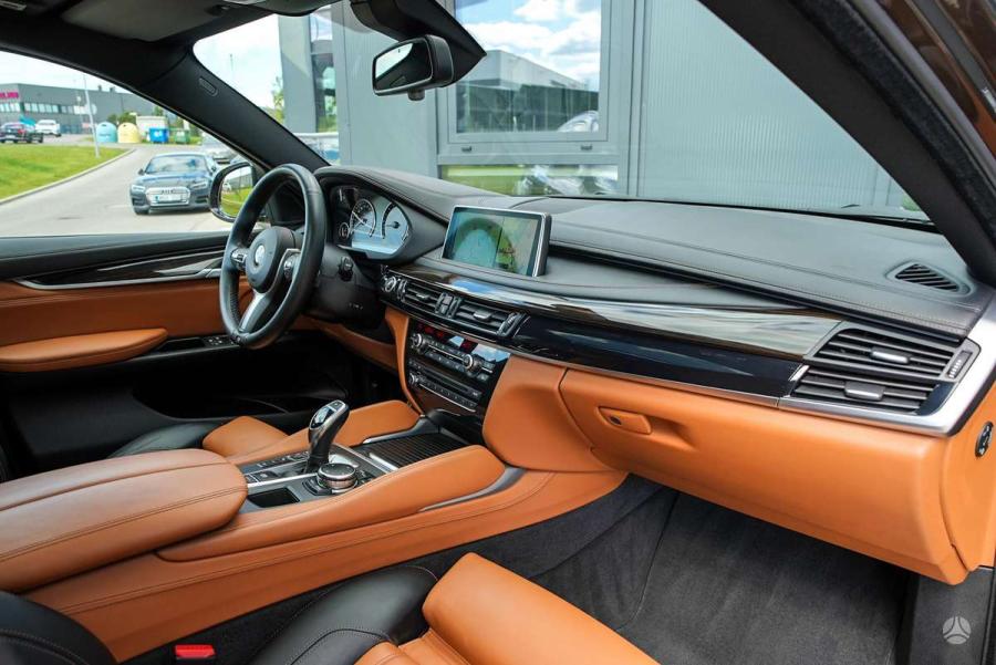 Brown BMW X6 2016 in Kaunas, with an engine capacity of 3.00 L and mileage of 144 thousand km for 27450 €, photo 41 on AUTOMOTO.COM.LV