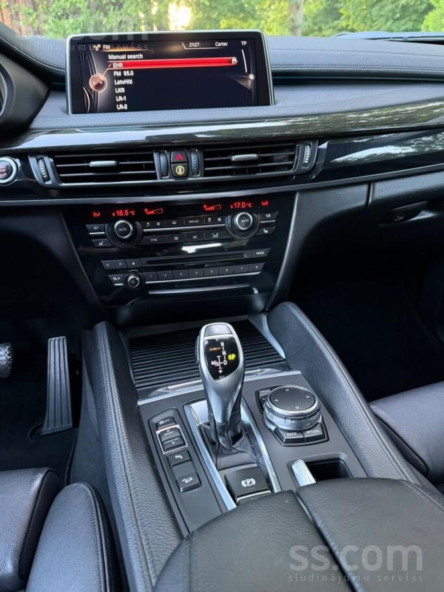 Brown BMW X6 2016 in Cesis, with an engine capacity of 3.00 L and mileage of 217 thousand km for 19950 €, photo 16 on AUTOMOTO.COM.LV