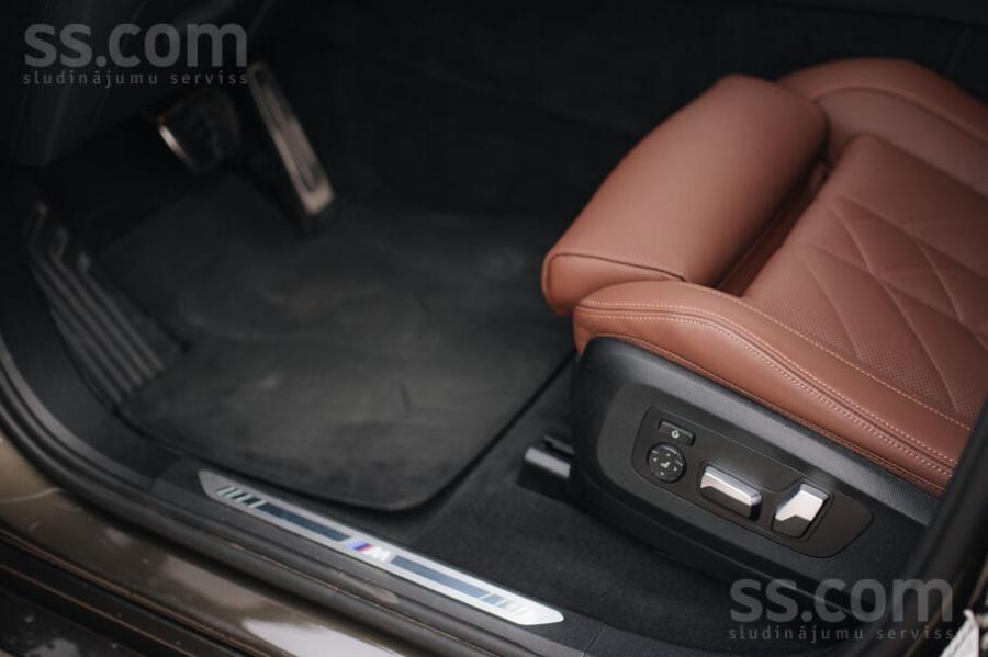 Brūns BMW X6 2024 Rīga, ar dzinēja tilpumu 3.00 L un nobraukumu 46 tūkst. km par 75999 €, foto 14 vietnē AUTOMOTO.COM.LV