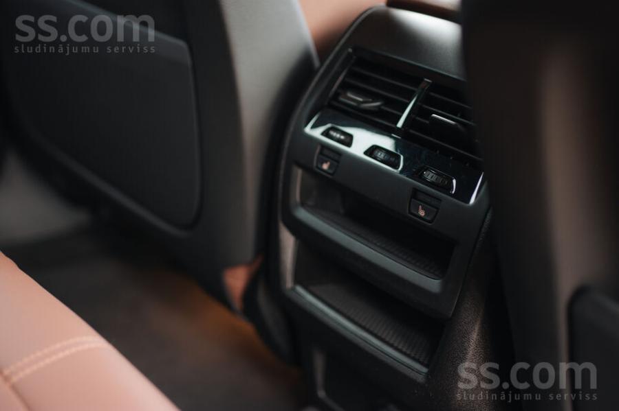 Brūns BMW X6 2024 Rīga, ar dzinēja tilpumu 3.00 L un nobraukumu 46 tūkst. km par 75999 €, foto 24 vietnē AUTOMOTO.COM.LV