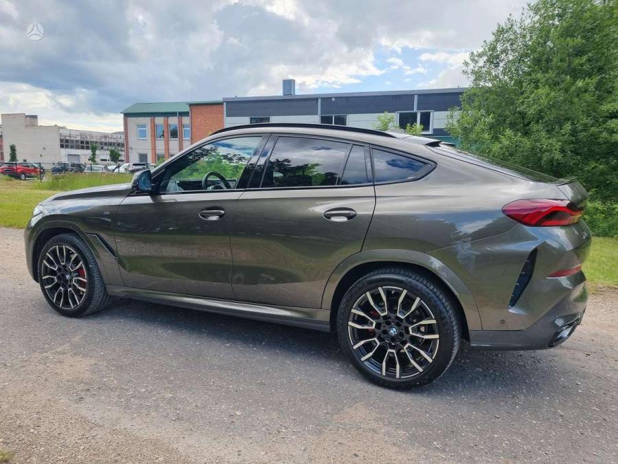 Brūns BMW X6 2025 Prienai, ar dzinēja tilpumu 3.00 L un nobraukumu 16 tūkst. km par 82500 €, foto 9 vietnē AUTOMOTO.COM.LV