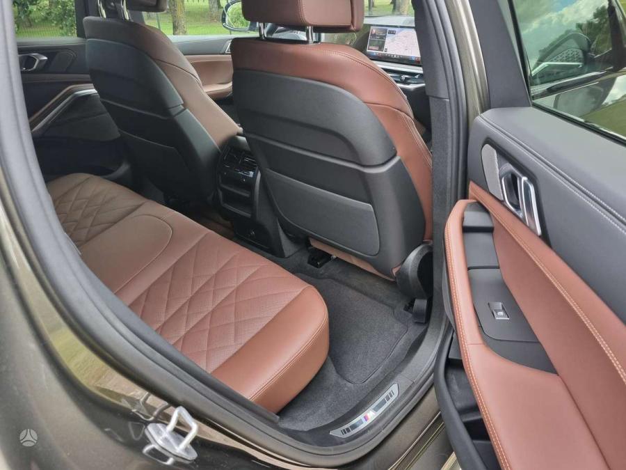 Brūns BMW X6 2025 Prienai, ar dzinēja tilpumu 3.00 L un nobraukumu 16 tūkst. km par 82500 €, foto 17 vietnē AUTOMOTO.COM.LV