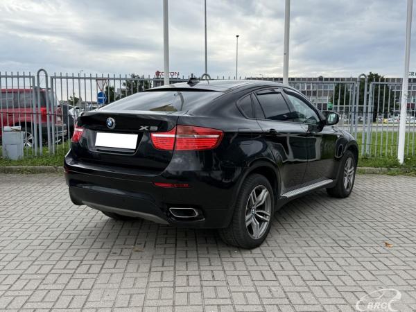 BMW X6 2010 in Klaipeda on AUTOMOTO.COM.LV BMW X6 2010 in Klaipeda, with an engine capacity of 2.99 L and mileage of 259 thousand km for 9900 €, photo 3 on AUTOMOTO.COM.LV