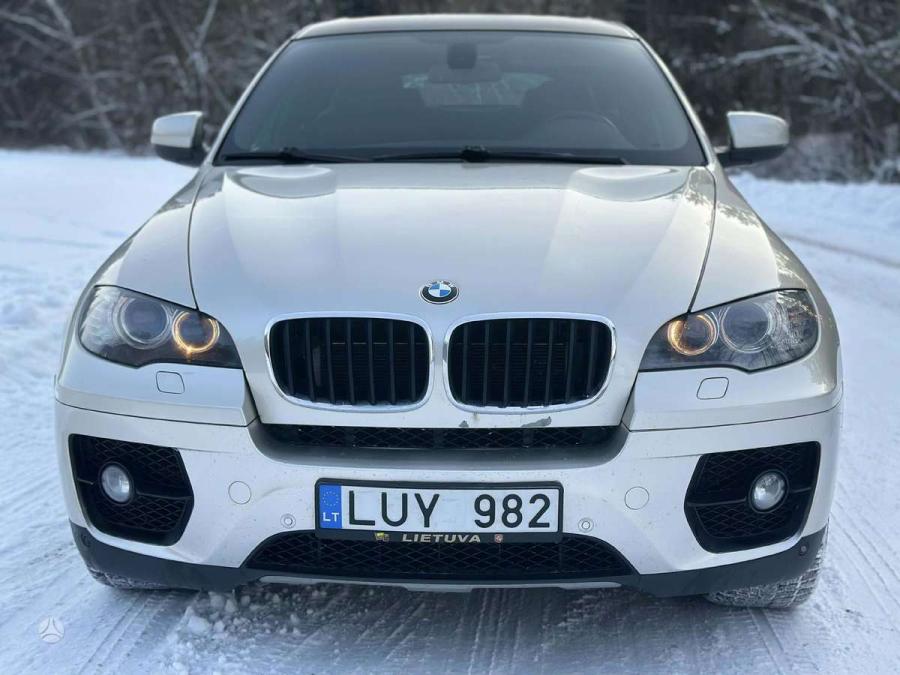 BMW X6 2011 in Vilnius, with an engine capacity of 4.40 L and mileage of 340 thousand km for 6200 €, photo 7 on AUTOMOTO.COM.LV