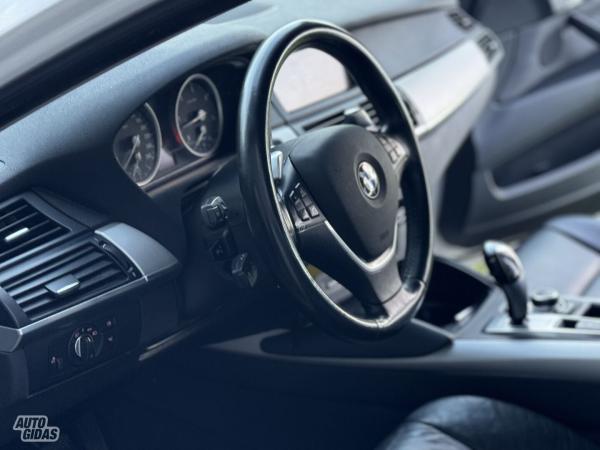 BMW X6 2011 in Siauliai, with an engine capacity of 3.00 L and mileage of 335 thousand km for 11700 €, photo 10 on AUTOMOTO.COM.LV