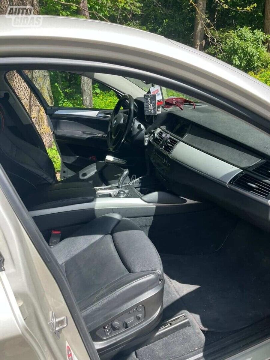 BMW X6 2012 in Kaunas, with an engine capacity of 3.00 L and mileage of 26 thousand km for 10000 €, photo 7 on AUTOMOTO.COM.LV