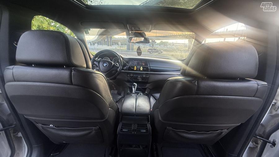 BMW X6 2012 in Klaipeda, with an engine capacity of 4.40 L and mileage of 340 thousand km for 11000 €, photo 16 on AUTOMOTO.COM.LV