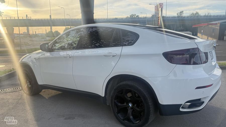 BMW X6 2012 in Klaipeda, with an engine capacity of 4.40 L and mileage of 340 thousand km for 10200 €, photo 8 on AUTOMOTO.COM.LV