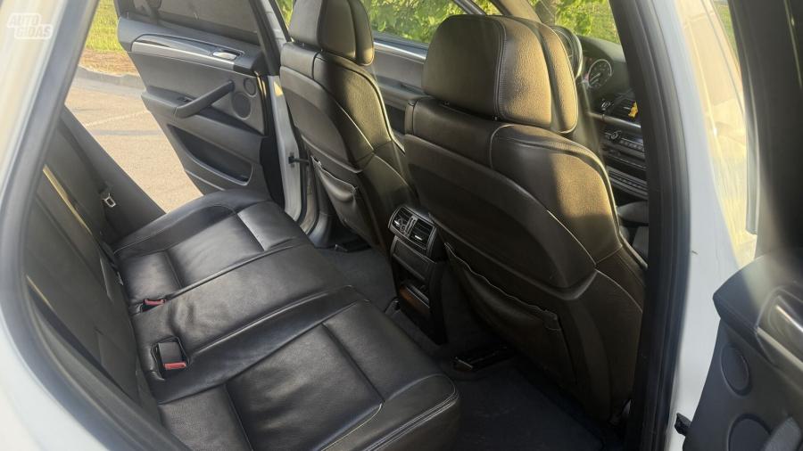 BMW X6 2012 in Klaipeda, with an engine capacity of 4.40 L and mileage of 340 thousand km for 10200 €, photo 10 on AUTOMOTO.COM.LV