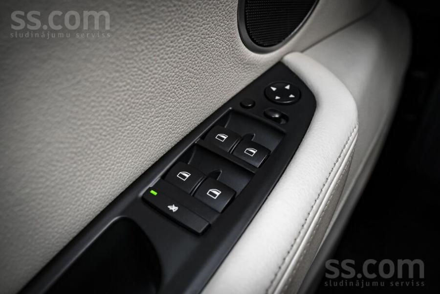BMW X6 2013 in Riga, with an engine capacity of 3.00 L and mileage of 326 thousand km for 12950 €, photo 29 on AUTOMOTO.COM.LV