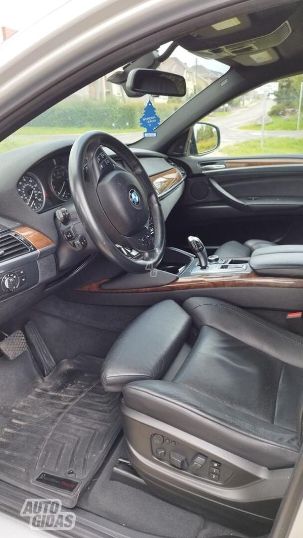 BMW X6 2014 in Siauliai, with an engine capacity of 3.00 L and mileage of 172 thousand km for 14500 €, photo 10 on AUTOMOTO.COM.LV