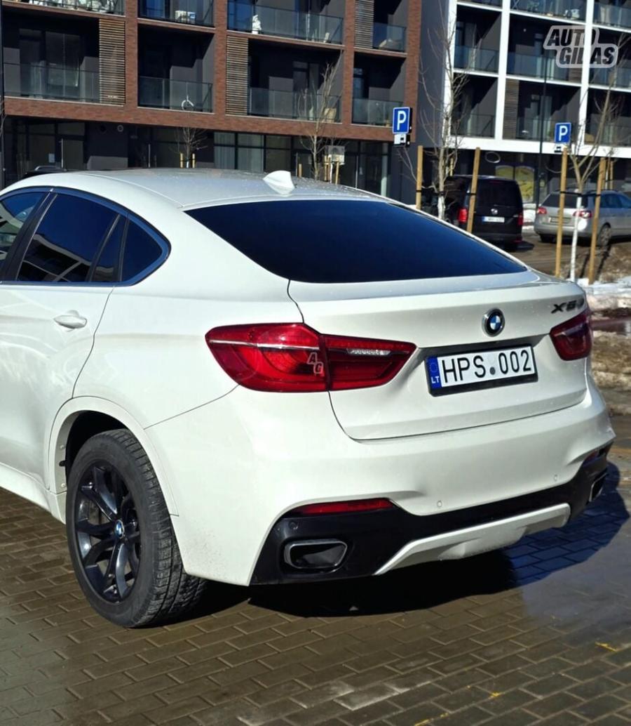 BMW X6 2015 in Vilnius, with an engine capacity of 3.00 L and mileage of 220 thousand km for 26000 €, photo 7 on AUTOMOTO.COM.LV