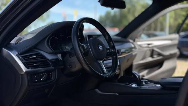 BMW X6 2016 in Jelgava, with an engine capacity of 3.00 L and mileage of 201 thousand km for 25990 €, photo 7 on AUTOMOTO.COM.LV