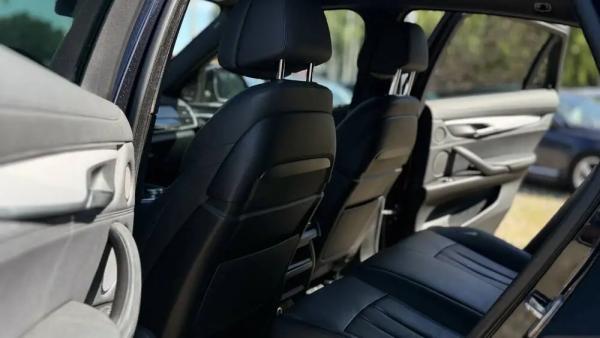 BMW X6 2016 in Jelgava, with an engine capacity of 3.00 L and mileage of 201 thousand km for 25990 €, photo 10 on AUTOMOTO.COM.LV