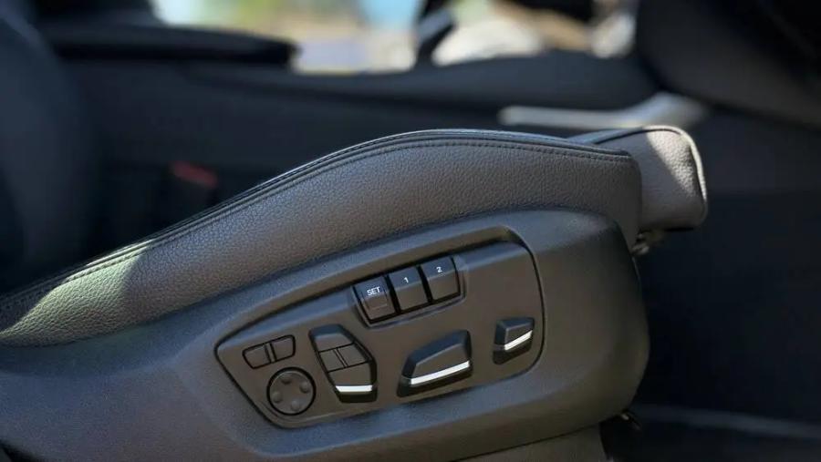 BMW X6 2016 Jelgava, ar dzinēja tilpumu 3.00 L un nobraukumu 201 tūkst. km par 25990 €, foto 31 vietnē AUTOMOTO.COM.LV
