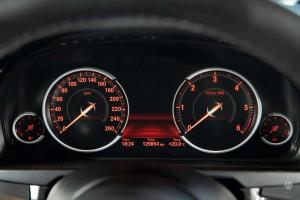 BMW X6 2016 in Kaunas, with an engine capacity of 3.00 L and mileage of 130 thousand km for 29991 €, photo 17 on AUTOMOTO.COM.LV