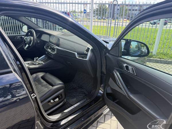 BMW X6 2020 in Klaipeda, with an engine capacity of 4.40 L and mileage of 82 thousand km for 44900 €, photo 3 on AUTOMOTO.COM.LV