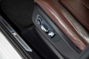 BMW X6 2020 in Kaunas, with an engine capacity of 3.00 L and mileage of 143 thousand km for 54771 €, photo 13 on AUTOMOTO.COM.LV