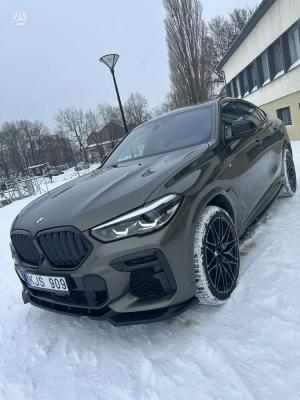 BMW X6 2022 in Klaipeda, with an engine capacity of 2.99 L and mileage of 99 thousand km for 63900 €, photo  on AUTOMOTO.COM.LV