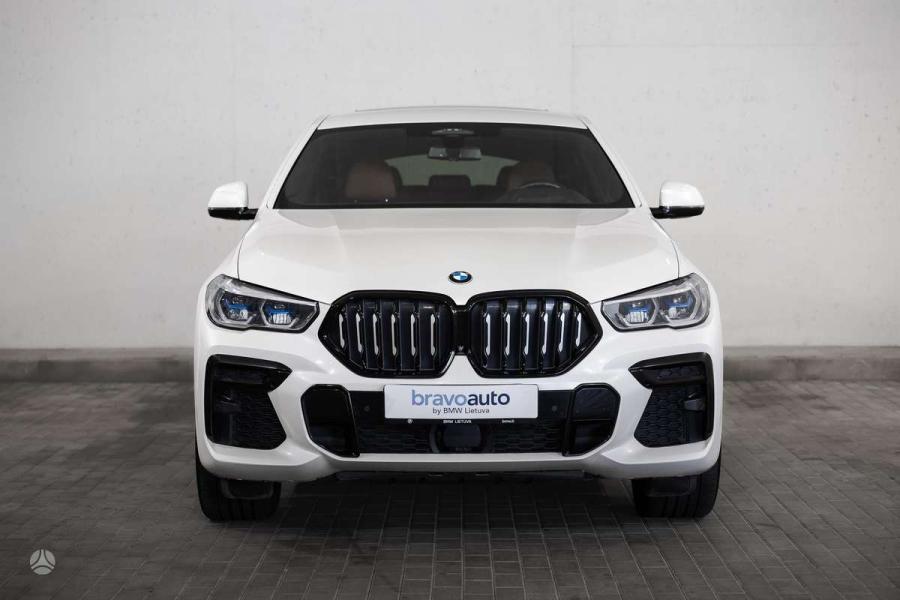 BMW X6 2022 in Vilnius, with an engine capacity of 3.00 L and mileage of 107 thousand km for 57992 €, photo 3 on AUTOMOTO.COM.LV