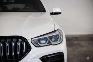 BMW X6 2022 in Vilnius, with an engine capacity of 3.00 L and mileage of 107 thousand km for 57992 €, photo 7 on AUTOMOTO.COM.LV