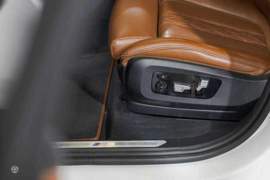 BMW X6 2022 in Vilnius, with an engine capacity of 3.00 L and mileage of 107 thousand km for 57992 €, photo 20 on AUTOMOTO.COM.LV