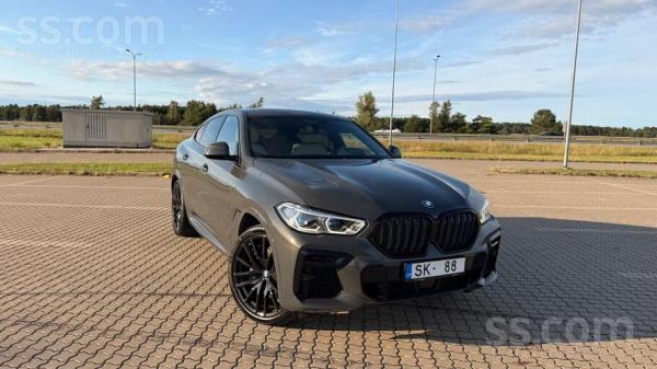 BMW X6 2022 in Riga, with an engine capacity of 3.00 L and mileage of 96 thousand km for 65900 €, photo 1 on AUTOMOTO.COM.LV