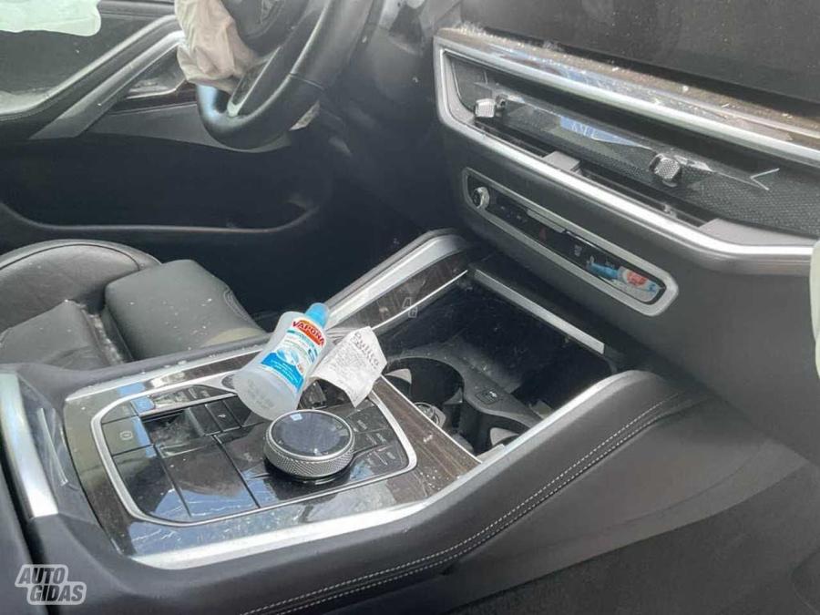 BMW X6 2023 in Panevezys, with an engine capacity of 3.00 L and mileage of 44 thousand km for 22500 €, photo 9 on AUTOMOTO.COM.LV