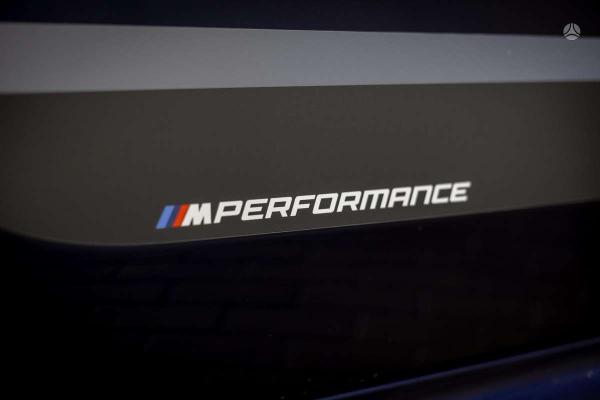 BMW X6 2023 in Vilnius, with an engine capacity of 4.40 L and mileage of 18 thousand km for 89771 €, photo 7 on AUTOMOTO.COM.LV