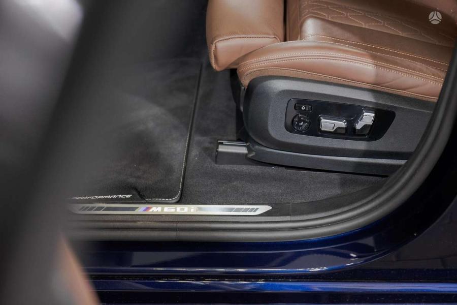 BMW X6 2023 in Vilnius, with an engine capacity of 4.40 L and mileage of 18 thousand km for 89771 €, photo 32 on AUTOMOTO.COM.LV
