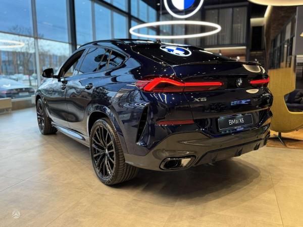BMW X6 2025 Viļņa, ar dzinēja tilpumu 3.00 L un nobraukumu 12 tūkst. km par 110402 €, foto 4 vietnē AUTOMOTO.COM.LV