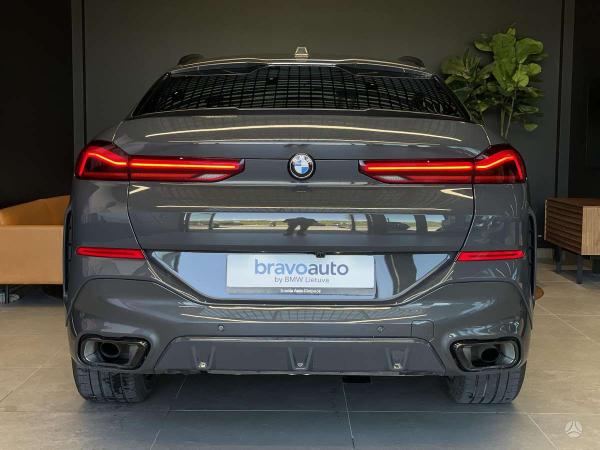 BMW X6 2025 Klaipėda, ar dzinēja tilpumu 3.00 L un nobraukumu 32 tūkst. km par 92221 €, foto 5 vietnē AUTOMOTO.COM.LV