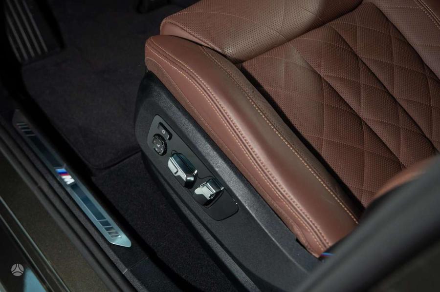 BMW X6 2025 in Kaunas, with an engine capacity of 3.00 L and mileage of 16 thousand km for 82771 €, photo 13 on AUTOMOTO.COM.LV
