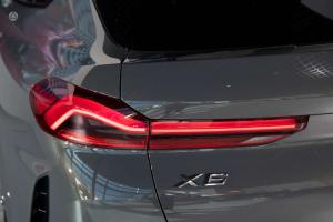 BMW X6 2026 Kauņa, ar dzinēja tilpumu 3.00 L un nobraukumu 18 tūkst. km par 93771 €, foto 9 vietnē AUTOMOTO.COM.LV
