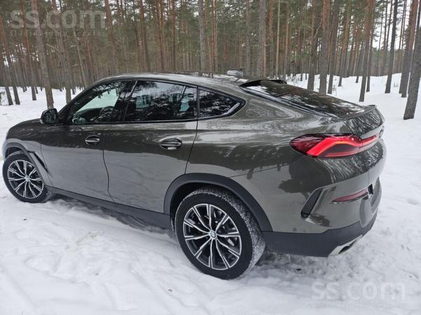 Zaļš BMW X6 2021 Rīga, ar dzinēja tilpumu 3.00 L un nobraukumu 69 tūkst. km par 54950 €, foto 2 vietnē AUTOMOTO.COM.LV