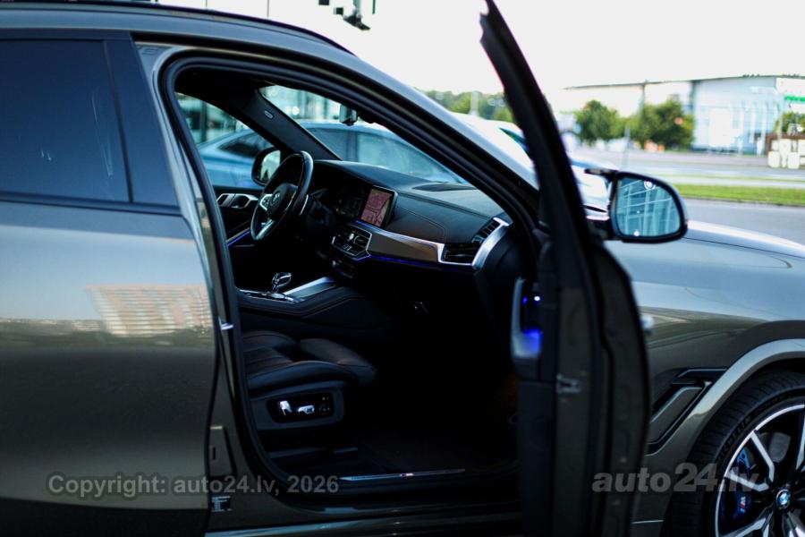 Zaļš BMW X6 2021 Tallina, ar dzinēja tilpumu 3.00 L un nobraukumu 144 tūkst. km par 59900 €, foto 14 vietnē AUTOMOTO.COM.LV