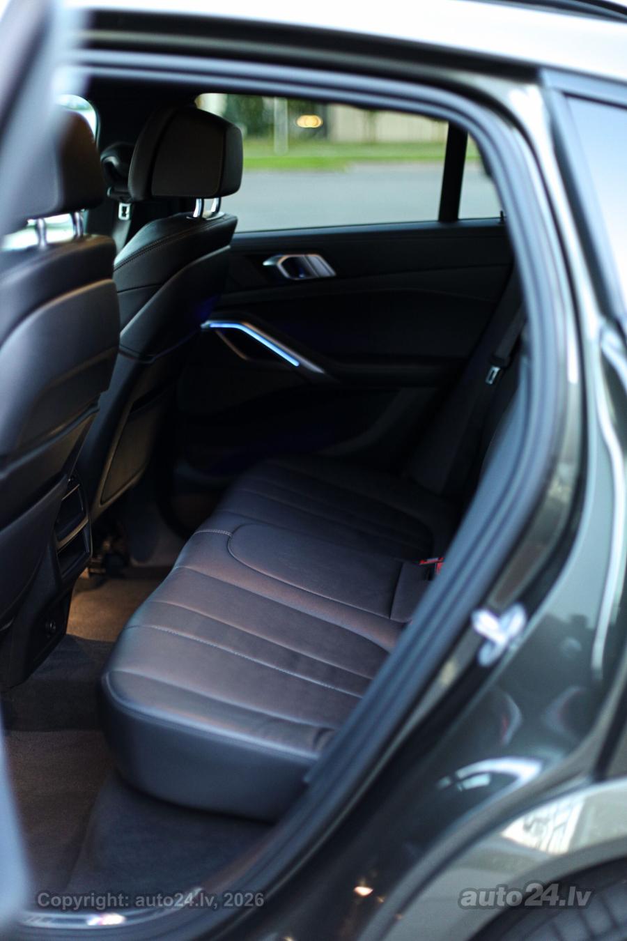 Zaļš BMW X6 2021 Tallina, ar dzinēja tilpumu 3.00 L un nobraukumu 144 tūkst. km par 59900 €, foto 17 vietnē AUTOMOTO.COM.LV