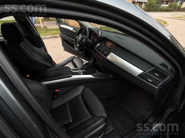 Zaļš BMW X6 2009 Valmiera, ar dzinēja tilpumu 3.00 L un nobraukumu 303 tūkst. km par 9990 €, foto 11 vietnē AUTOMOTO.COM.LV