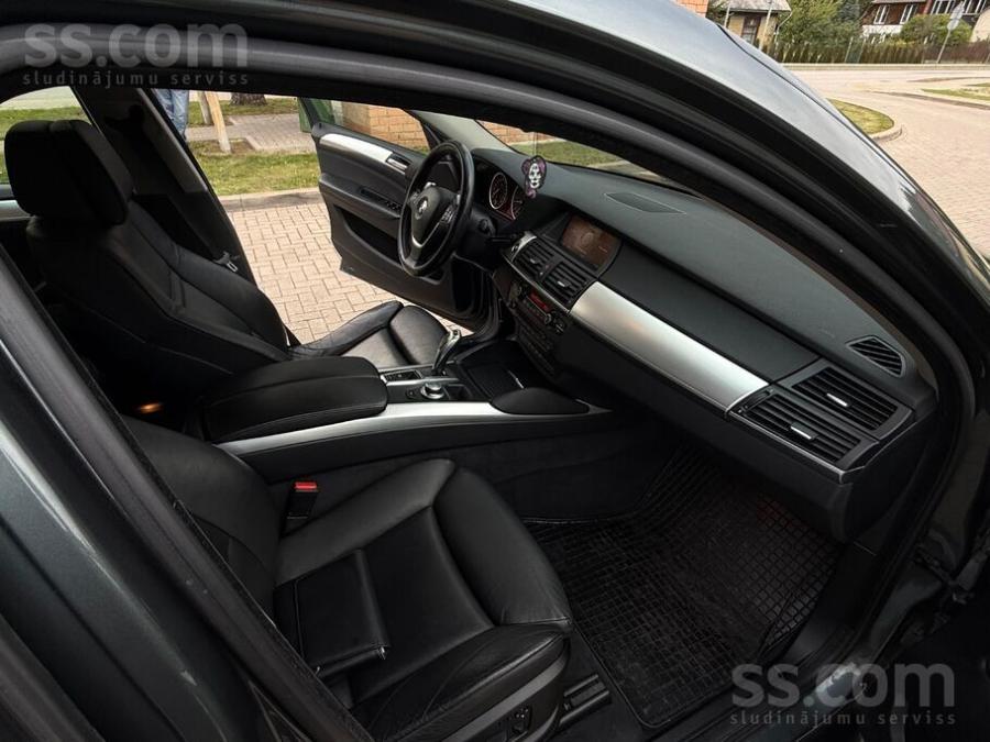 Green BMW X6 2009 in Valmiera, with an engine capacity of 3.00 L and mileage of 303 thousand km for 9990 €, photo 11 on AUTOMOTO.COM.LV