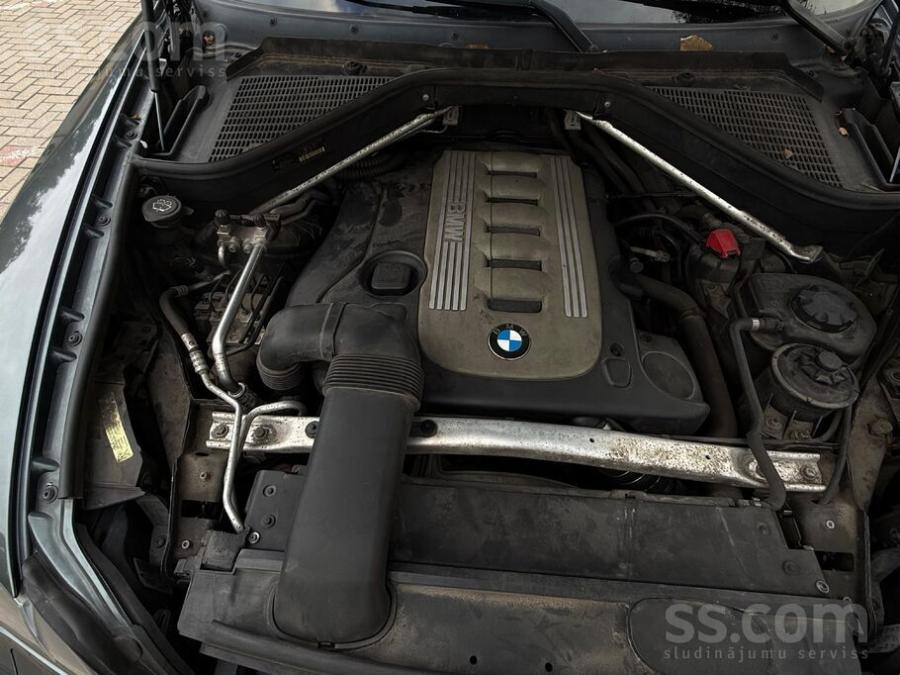Green BMW X6 2009 in Valmiera, with an engine capacity of 3.00 L and mileage of 303 thousand km for 9990 €, photo 15 on AUTOMOTO.COM.LV