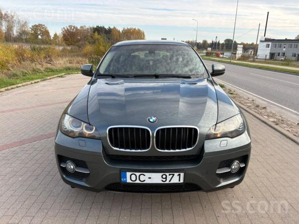 Green BMW X6 2009 in Valmiera, with an engine capacity of 3.00 L and mileage of 303 thousand km for 9000 €, photo 3 on AUTOMOTO.COM.LV