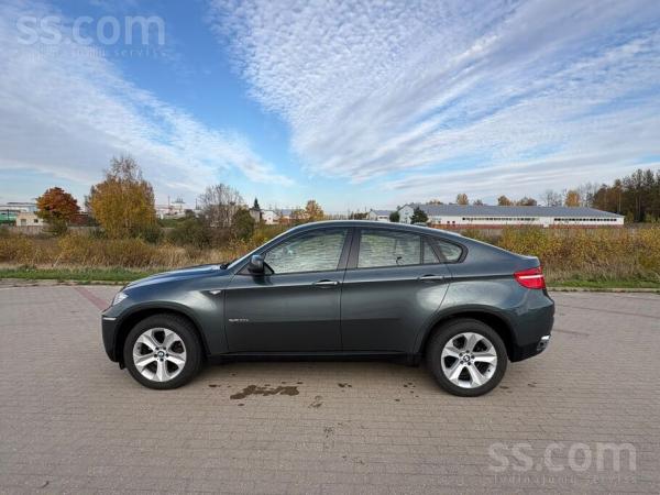 Green BMW X6 2009 in Valmiera, with an engine capacity of 3.00 L and mileage of 303 thousand km for 9000 €, photo 4 on AUTOMOTO.COM.LV