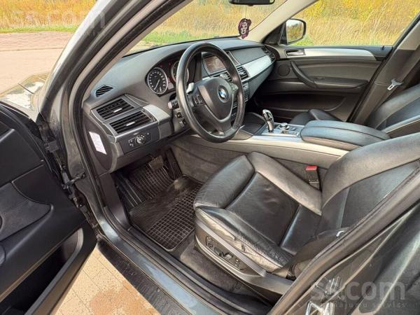Green BMW X6 2009 in Valmiera, with an engine capacity of 3.00 L and mileage of 303 thousand km for 9000 €, photo 9 on AUTOMOTO.COM.LV