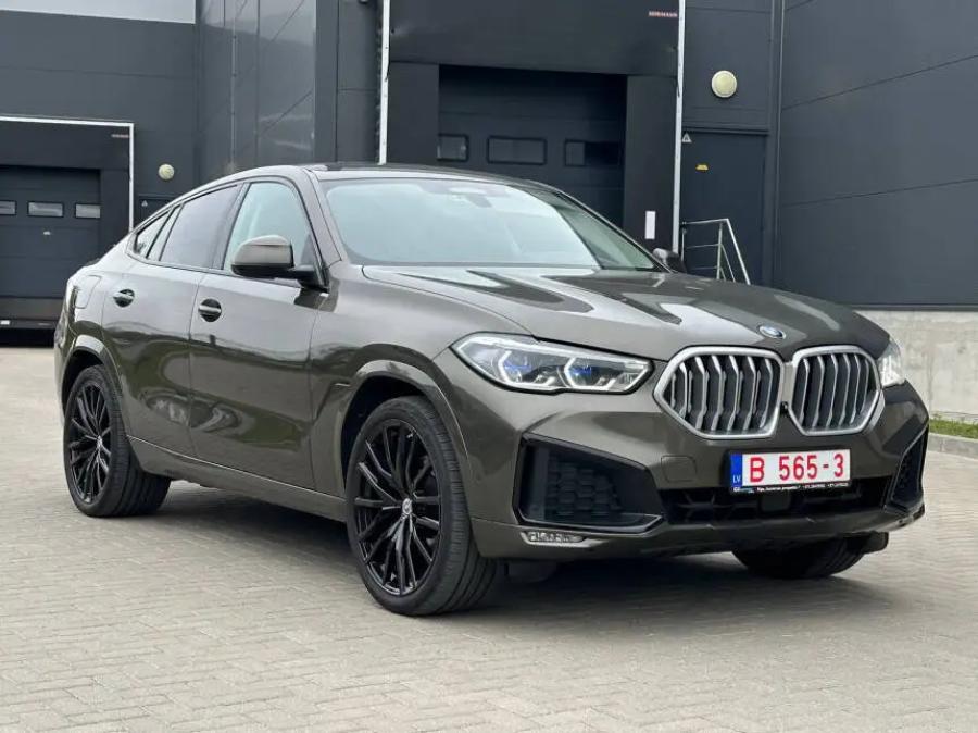 Green BMW X6 2020 in Riga, with an engine capacity of 3.00 L and mileage of 161 thousand km for 75900 €, photo 3 on AUTOMOTO.COM.LV