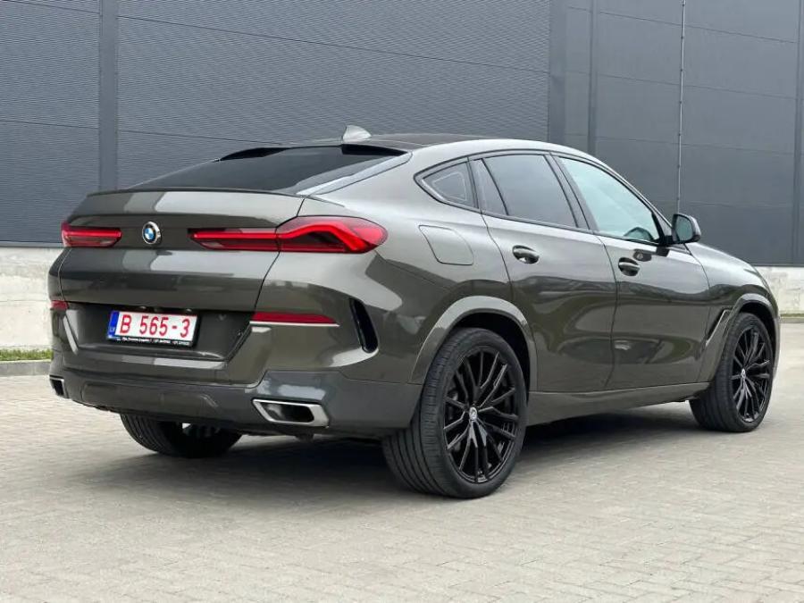 Green BMW X6 2020 in Riga, with an engine capacity of 3.00 L and mileage of 161 thousand km for 75900 €, photo 4 on AUTOMOTO.COM.LV