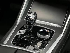 Green BMW X6 2020 in Riga, with an engine capacity of 3.00 L and mileage of 161 thousand km for 75900 €, photo 10 on AUTOMOTO.COM.LV