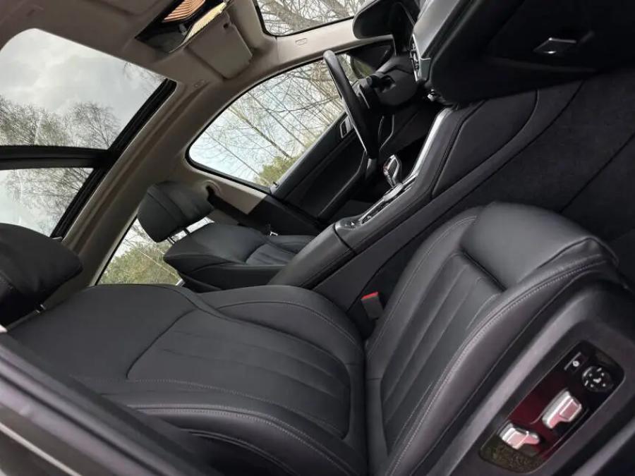 Green BMW X6 2020 in Riga, with an engine capacity of 3.00 L and mileage of 161 thousand km for 75900 €, photo 13 on AUTOMOTO.COM.LV