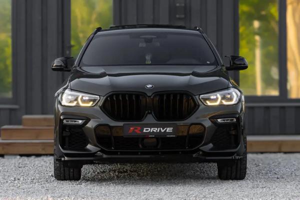 Zaļš BMW X6 2020 Jelgava, ar dzinēja tilpumu 4.40 L un nobraukumu 138 tūkst. km par 62000 €, foto 3 vietnē AUTOMOTO.COM.LV