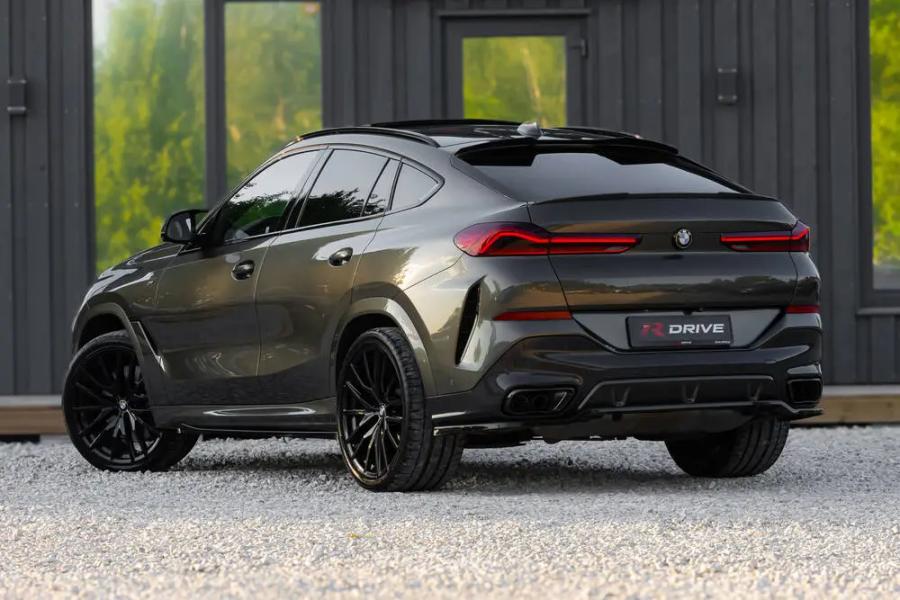 Zaļš BMW X6 2020 Jelgava, ar dzinēja tilpumu 4.40 L un nobraukumu 138 tūkst. km par 62000 €, foto 6 vietnē AUTOMOTO.COM.LV